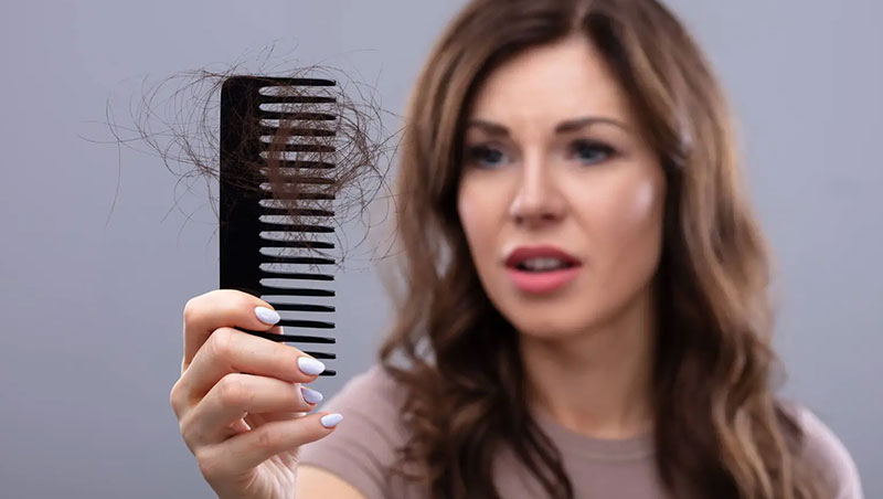 ¿Sabes la diferencia entre pérdida de cabello y caída capilar? Te lo ...